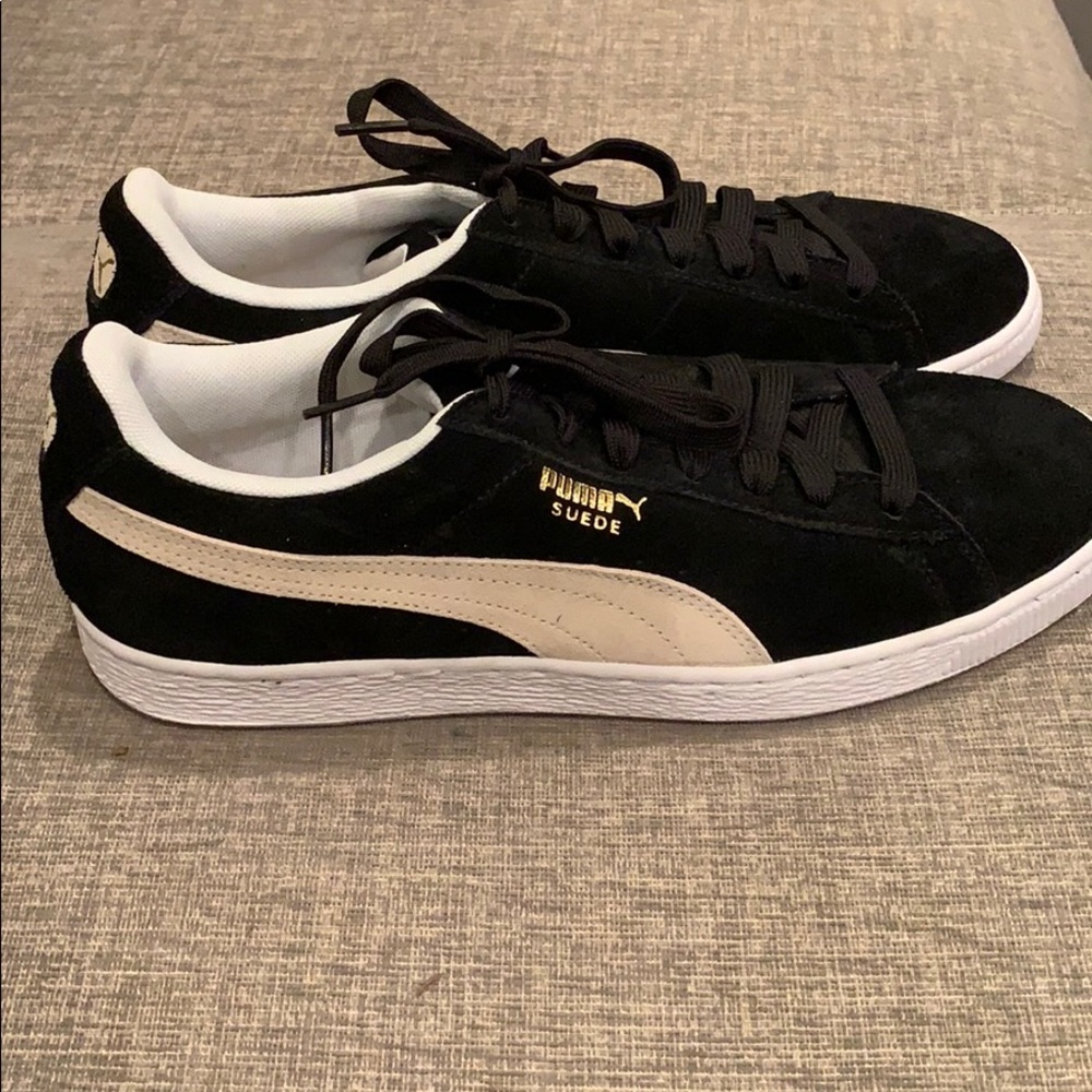 Puma Suede Black And White Sneakers - Gem